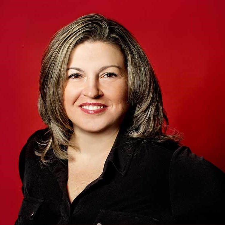 Victoria Jacobs - Peggy Hill Team | REMAX Hallmark Realty