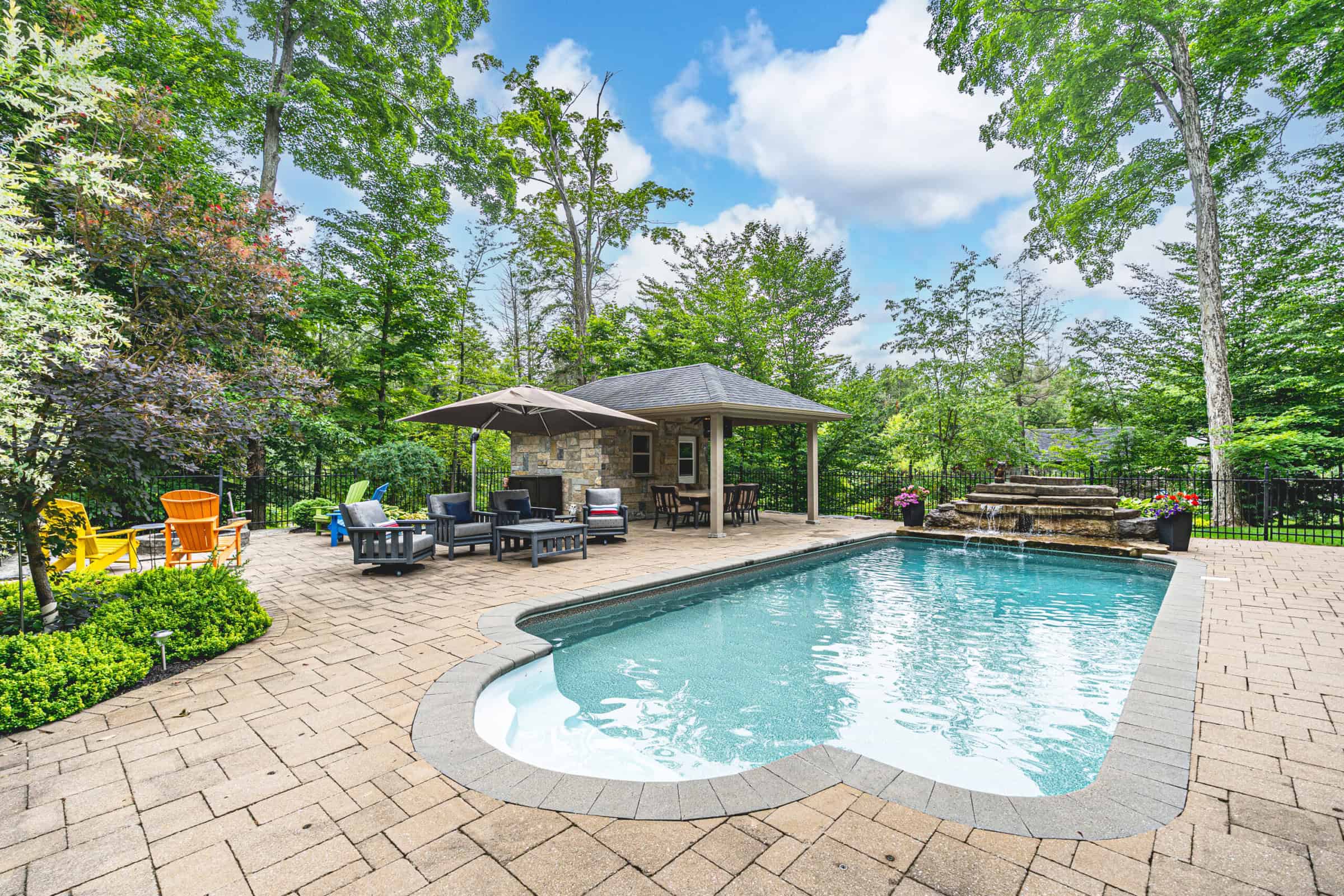 For Sale: 32 Gallagher Crescent, Midhurst, ON (S12341362) - Peggy Hill ...