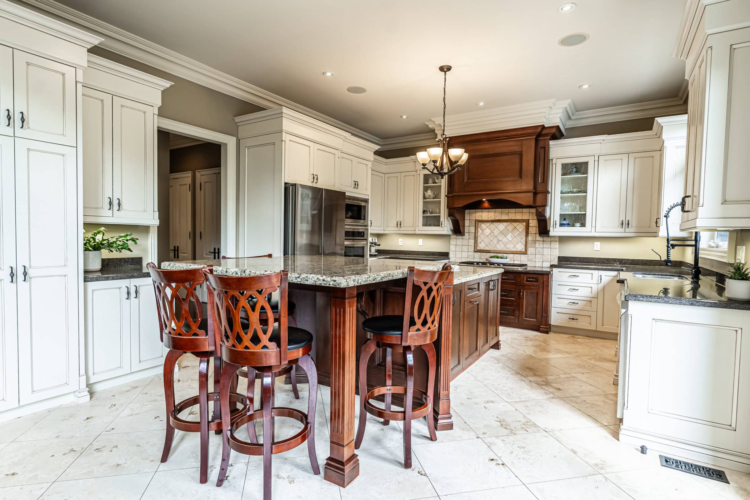 For Sale: 32 Gallagher Crescent, Midhurst, ON (S12341362) - Peggy Hill ...