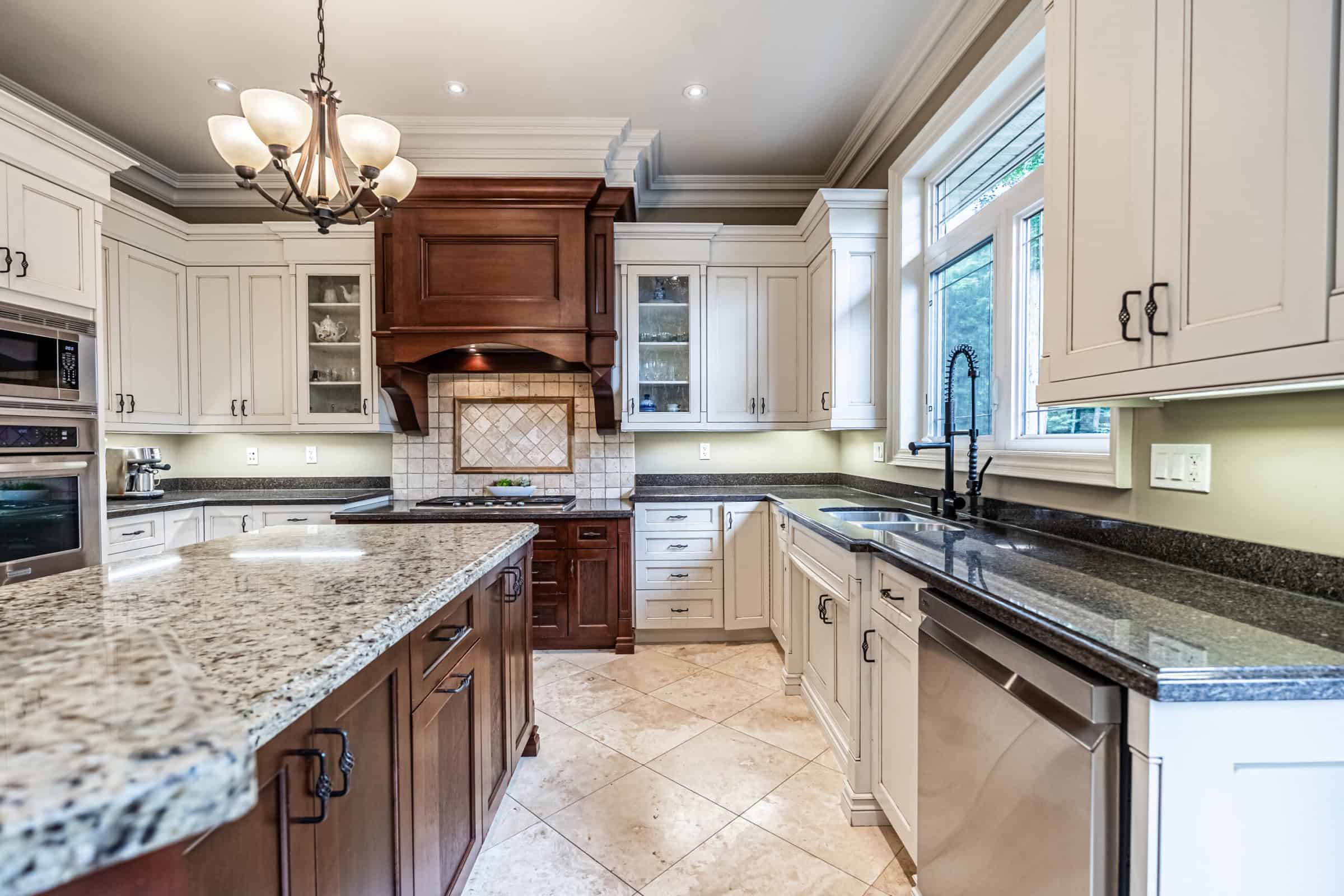 For Sale: 32 Gallagher Crescent, Midhurst, ON (S12341362) - Peggy Hill ...