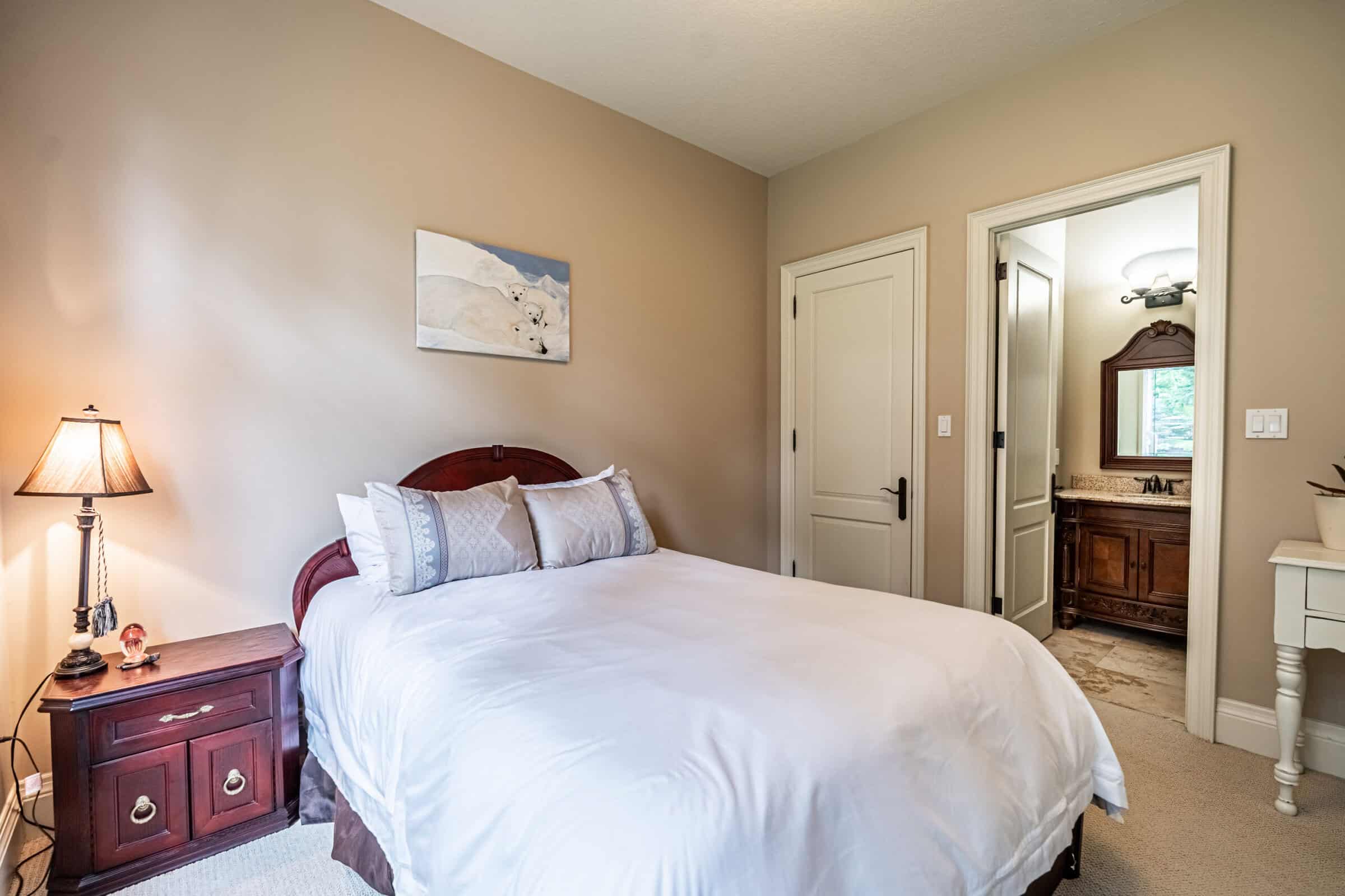 For Sale: 32 Gallagher Crescent, Midhurst, ON (S12341362) - Peggy Hill ...